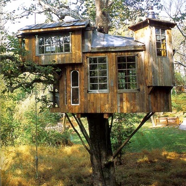 Peter Nelson’s Treehouses | Amusing Planet